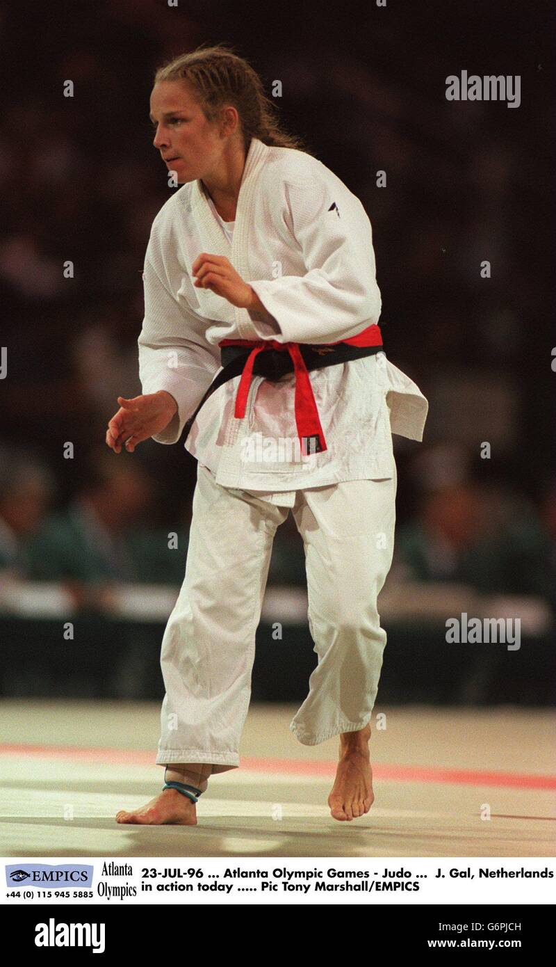 Womens half middleweight 61 kg hi-res stock photography and images - Alamy