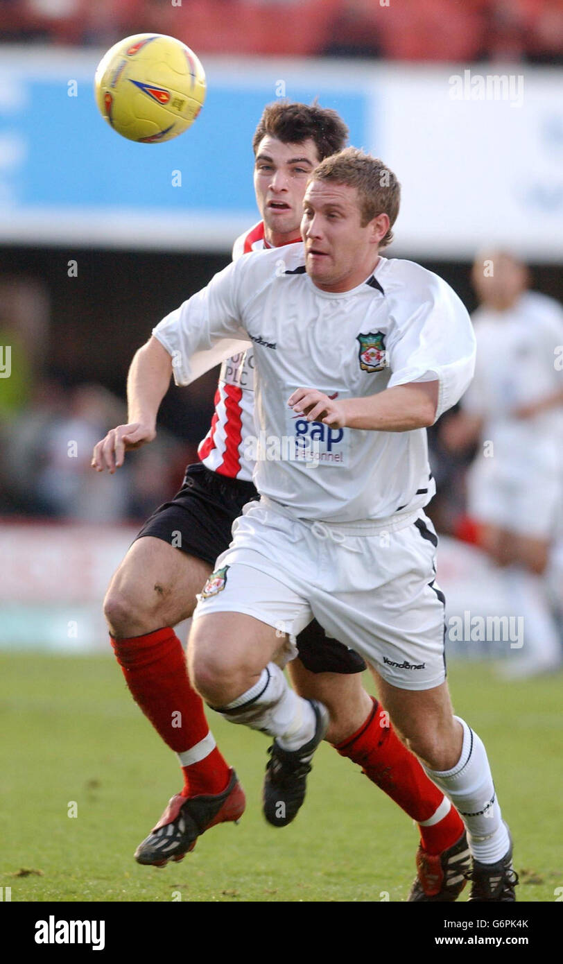 Brentford v wrexham hi-res stock photography and images - Alamy