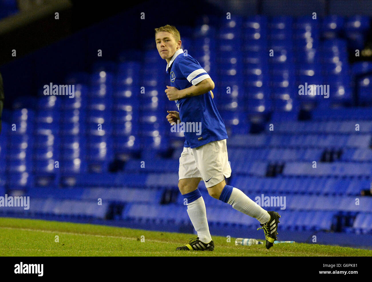 Everton's George Green is brought on to the pitch as a substitute Stock ...