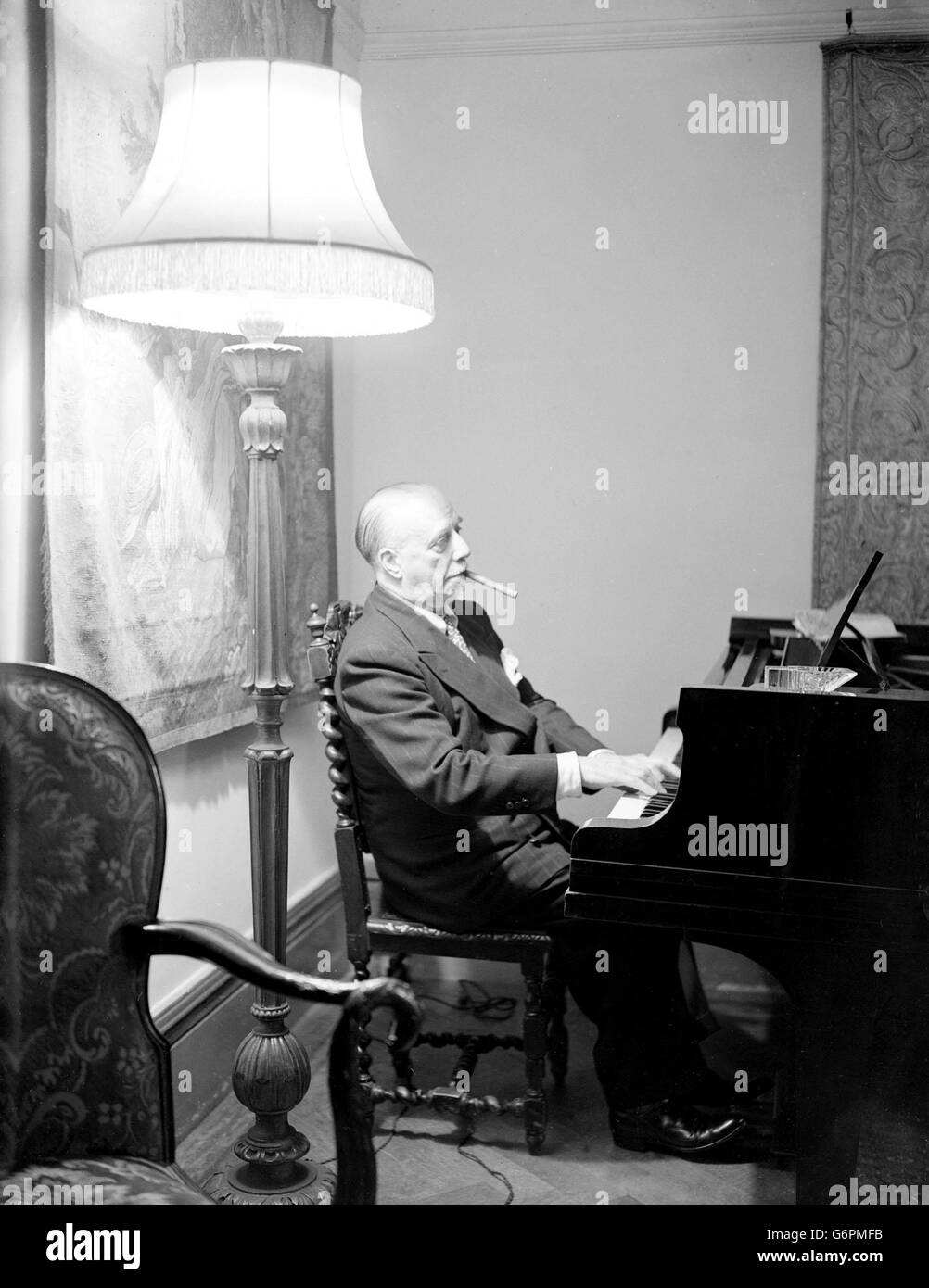 Thomas Beecham Stock Photos & Thomas Beecham Stock Images - Alamy