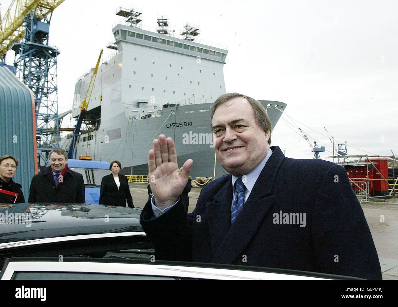 John Prescott visits Swan Hunter shipyard in Wallsend Stock Photo - Alamy