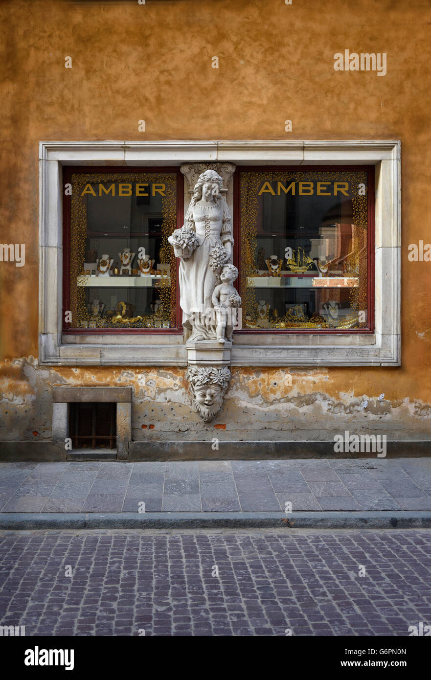 Window of amber shop in Warsaw's Old Town Stock Photo - Alamy