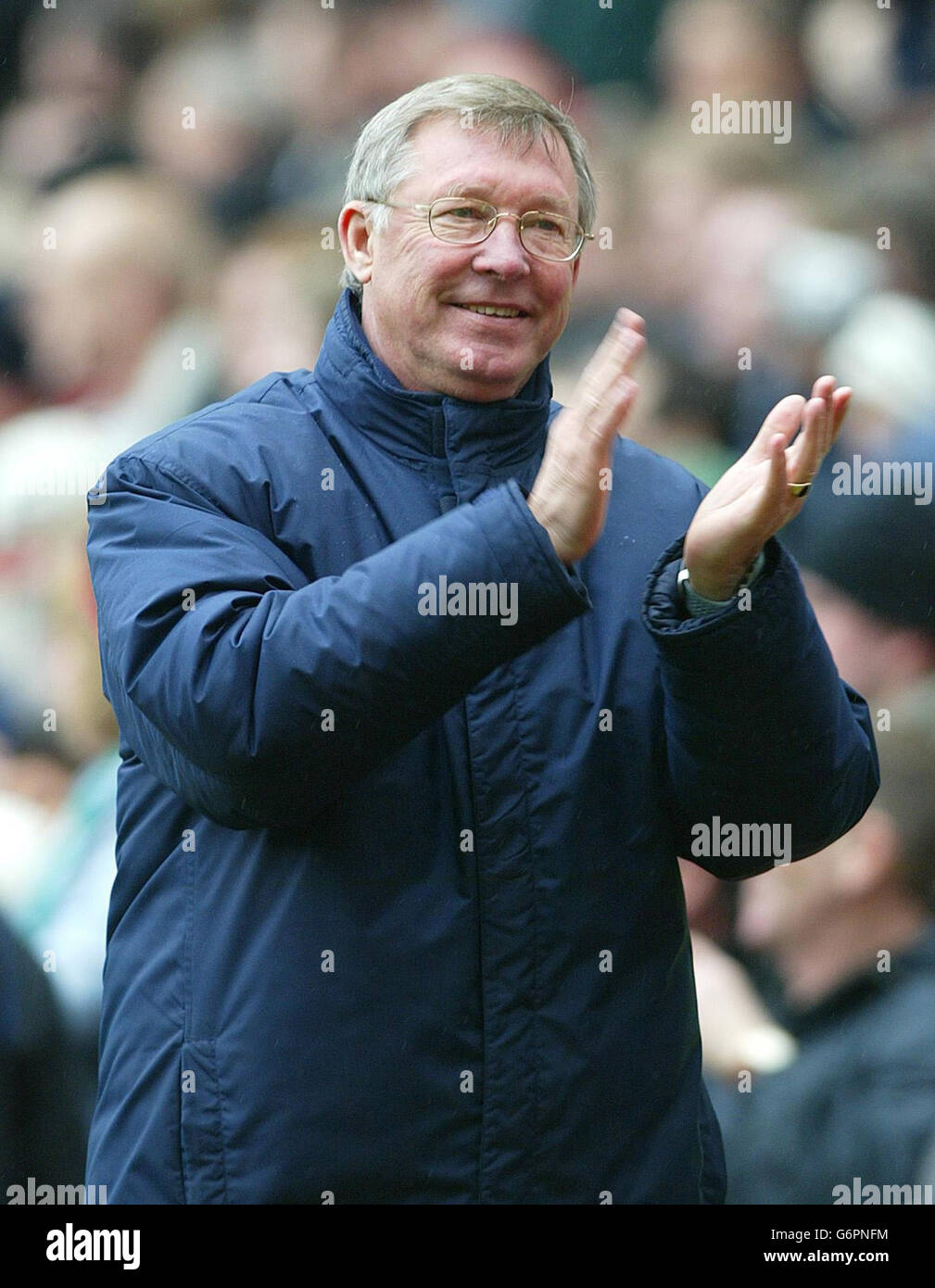 Sport football manager clapping smiling 1 2 half length alex ferguson ...