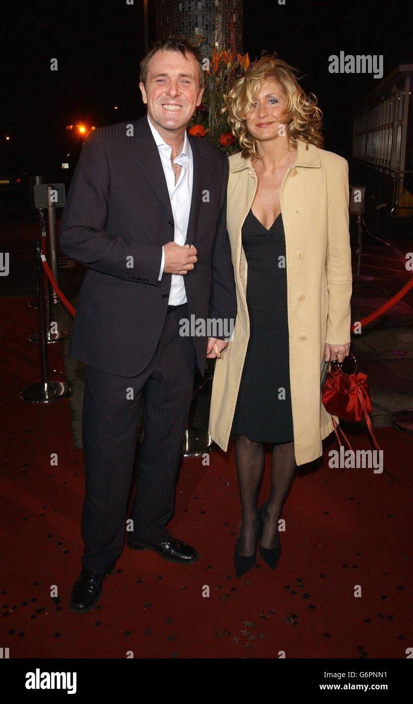 2003 tv moments awards bbc television centre hi-res stock photography ...