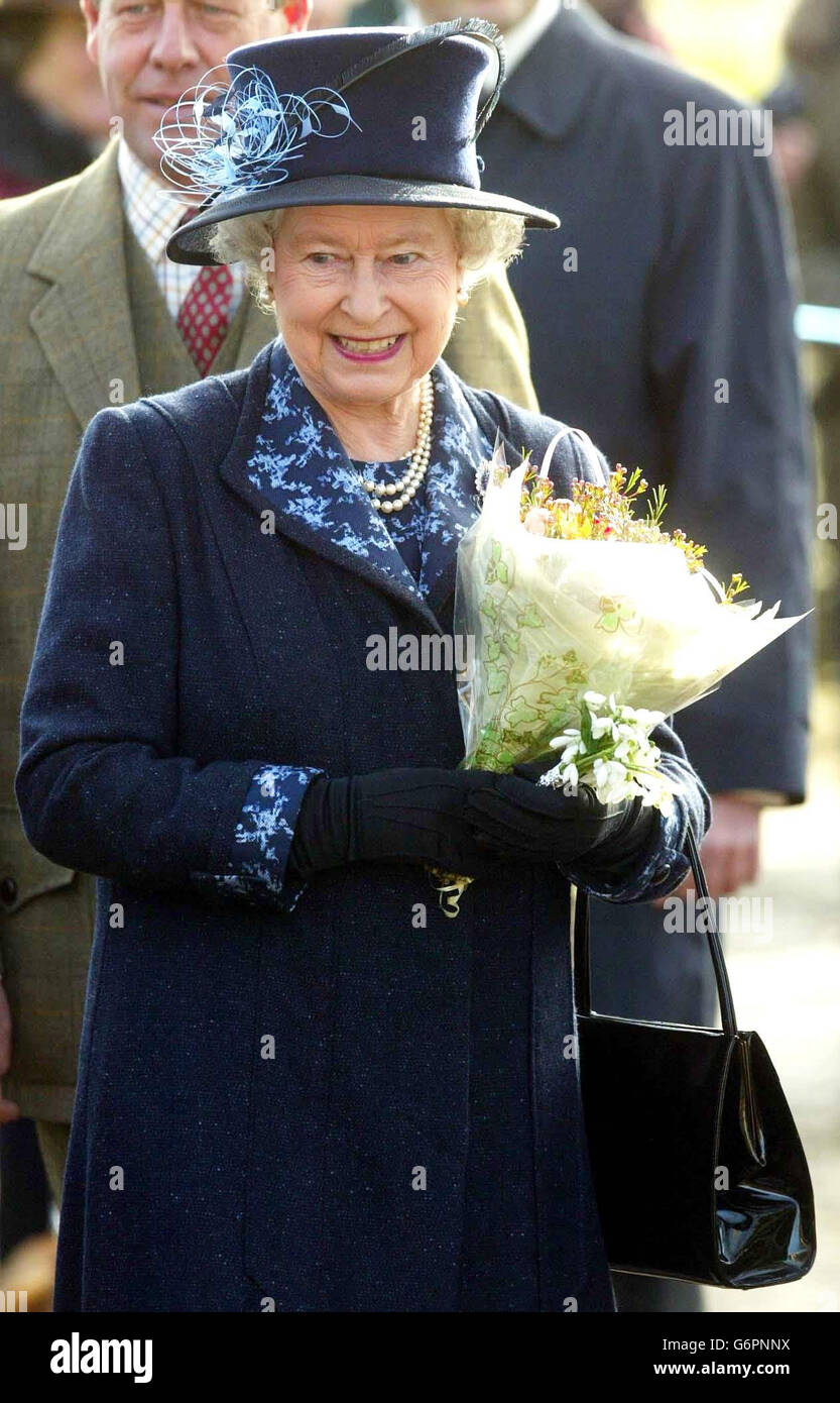 The Queen meets wellwishers Stock Photo - Alamy