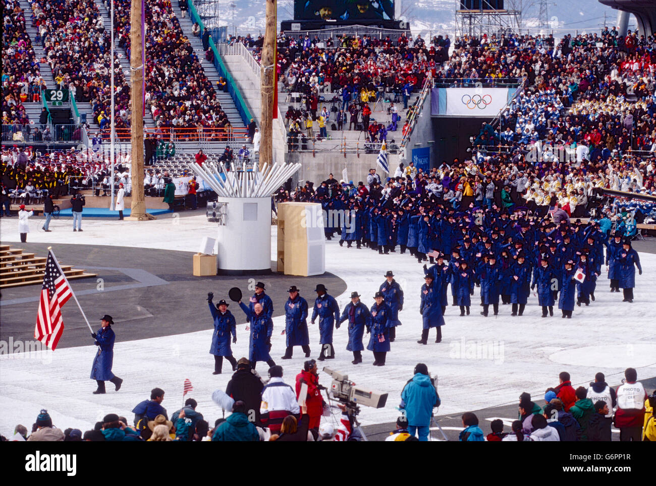 Eric Flaim, Flag bearer leads Team USA marching in the Opening ...
