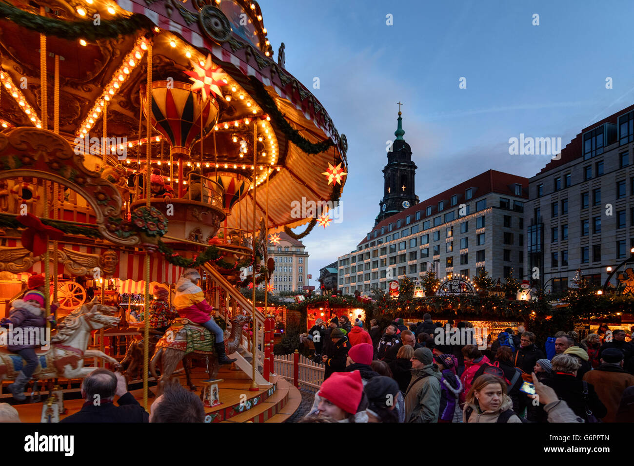 Striezelmarkt ( Christmas Market ) on the Market Square , in the ...
