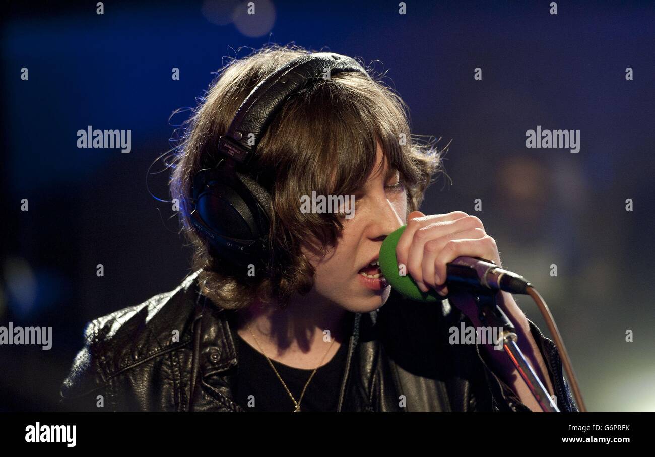 Bbc radio van hi-res stock photography and images - Alamy