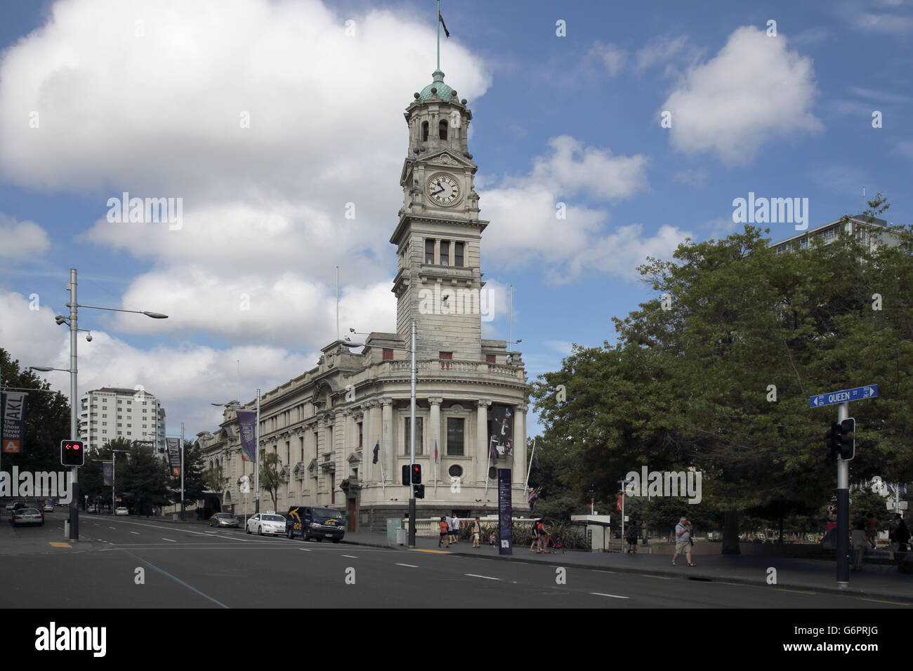 auckland town hall new zealand Stock Photo - Alamy