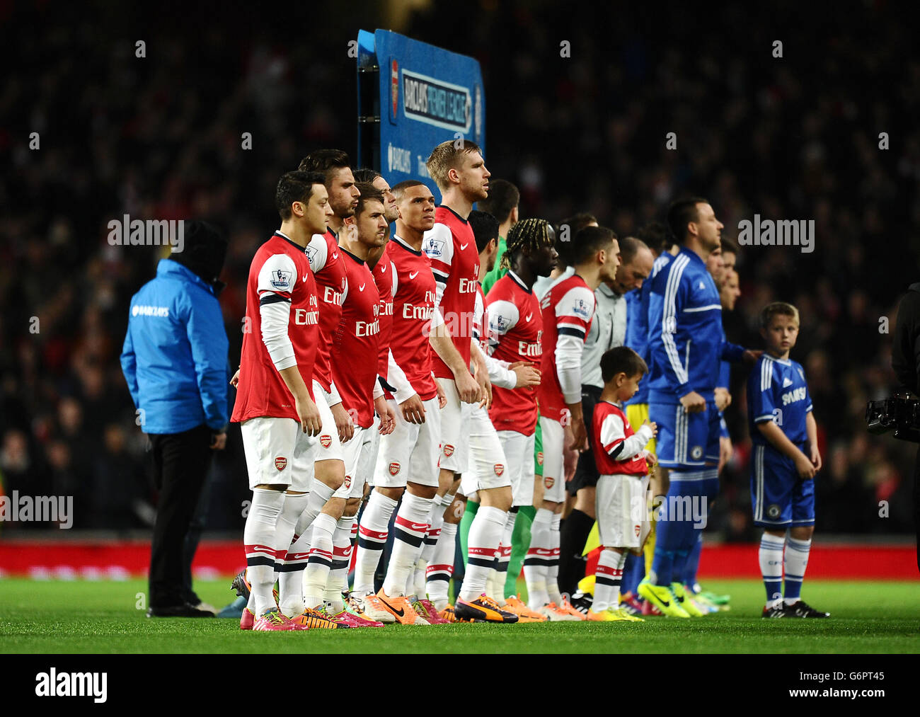 Soccer - Barclays Premier League - Arsenal v Chelsea - Emirates Stadium ...