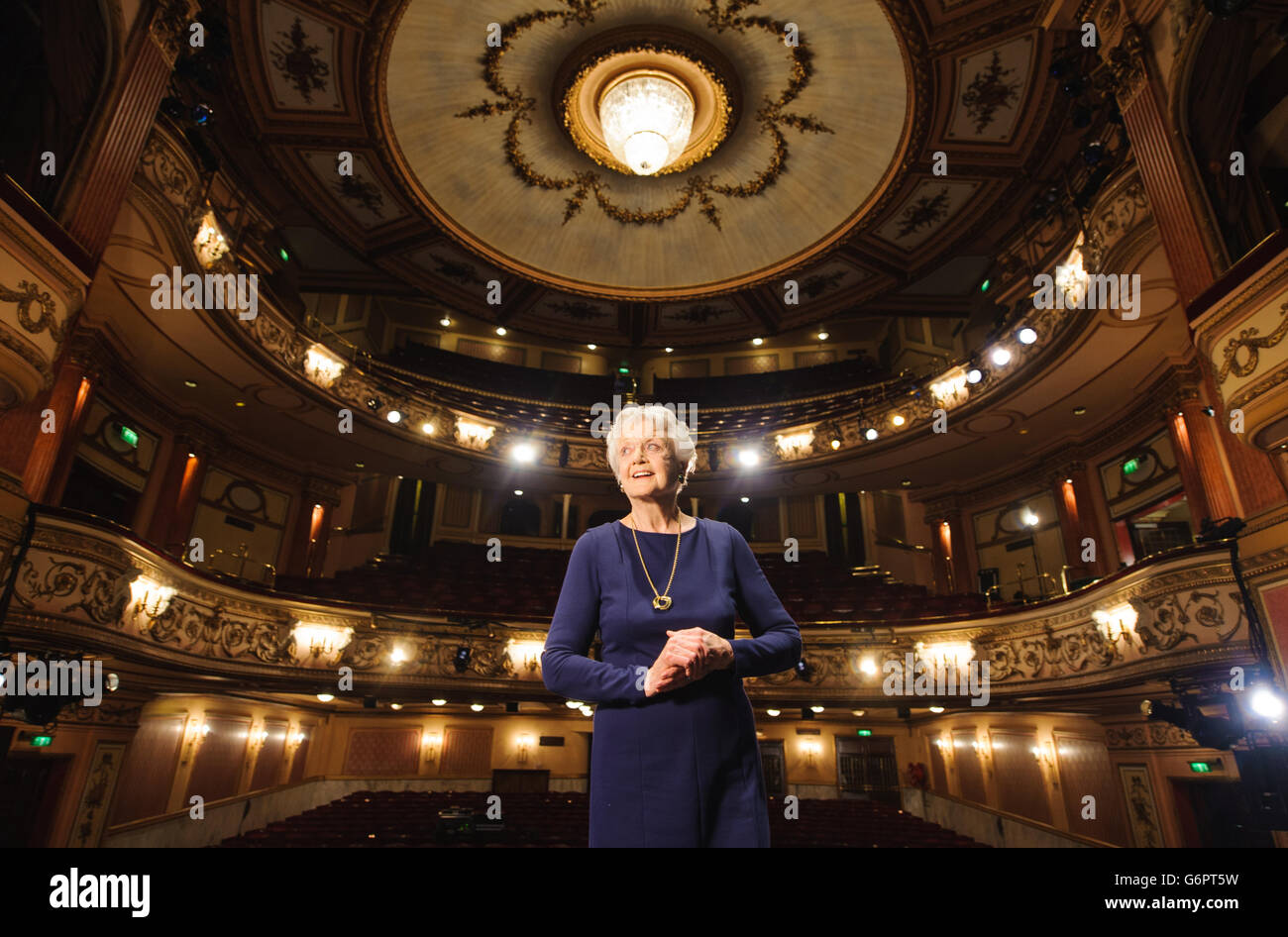 Blithe Spirit photocall - London Stock Photo - Alamy