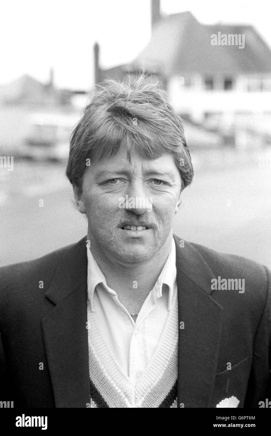 Yorkshire cricketer graham stevenson hi-res stock photography and ...