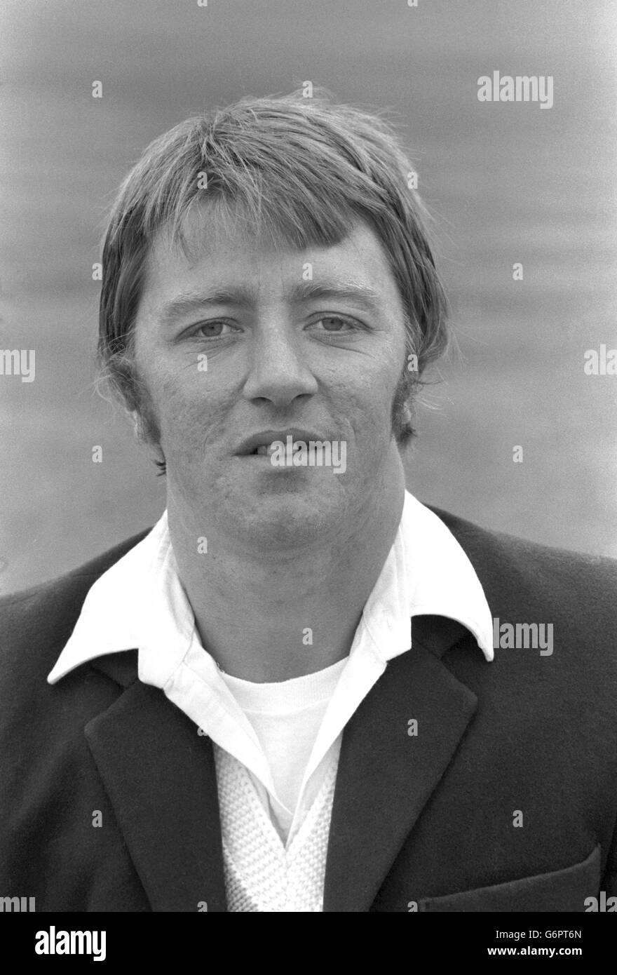 Cricket - Yorkshire cricketer Graham Stevenson Stock Photo - Alamy
