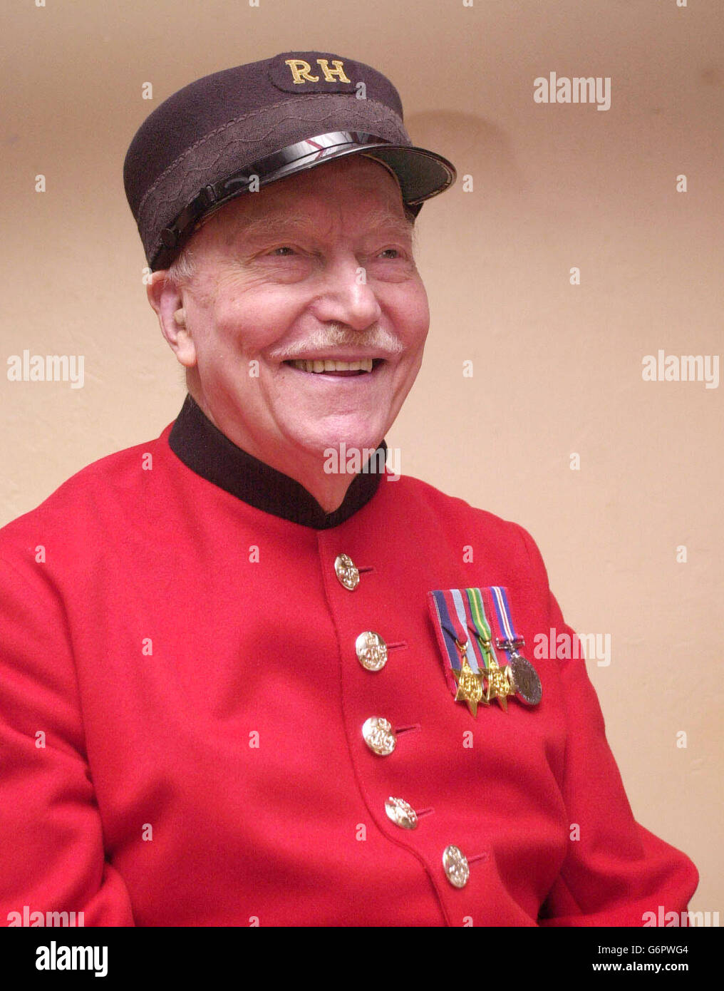 Hitler smiling hi-res stock photography and images - Alamy
