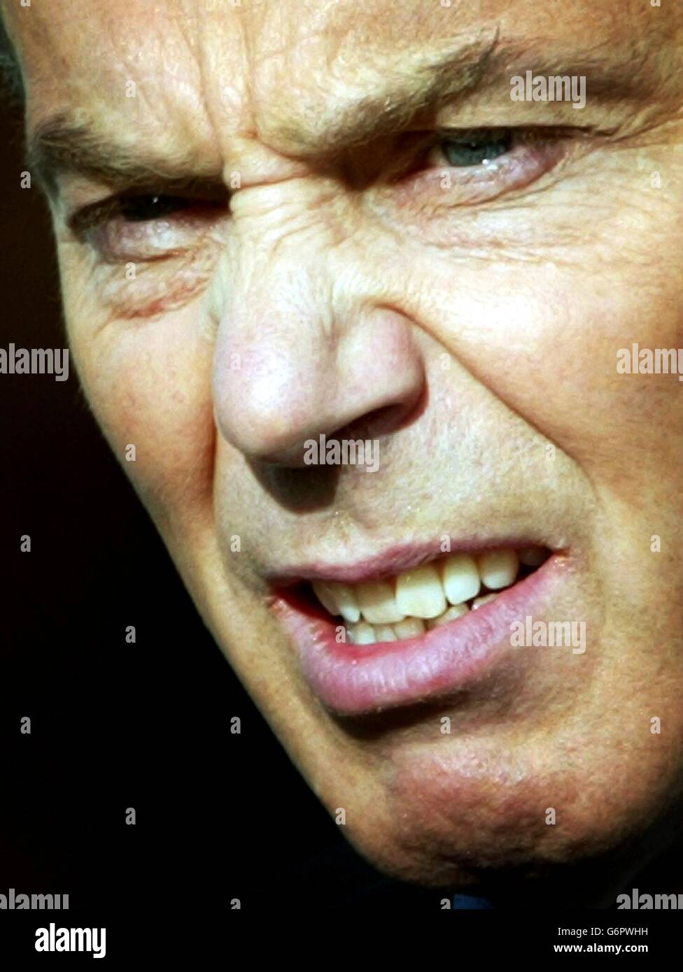 Newsdec04 hi-res stock photography and images - Alamy