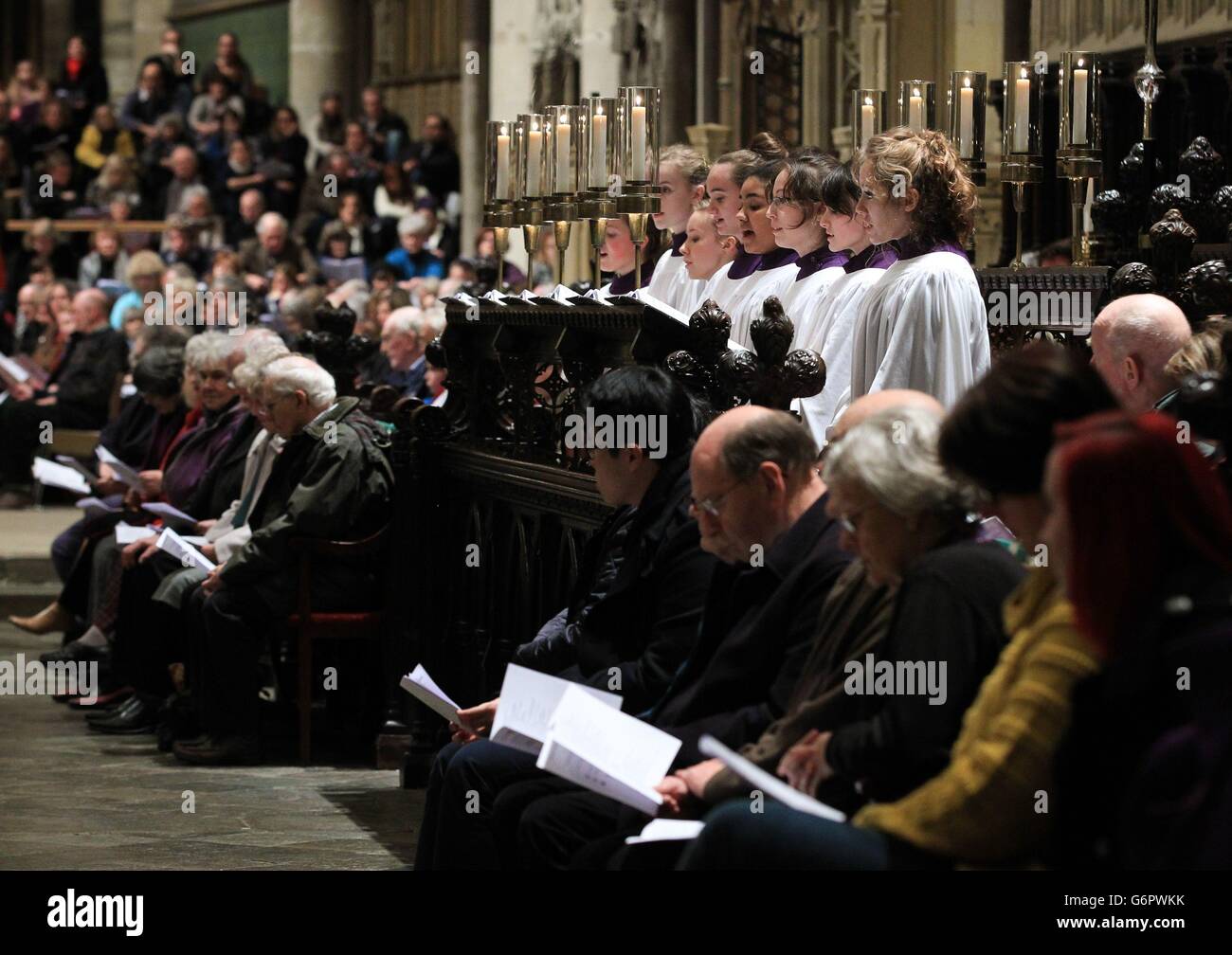 First Girls Cathedral Choir High Resolution Stock Photography and ...