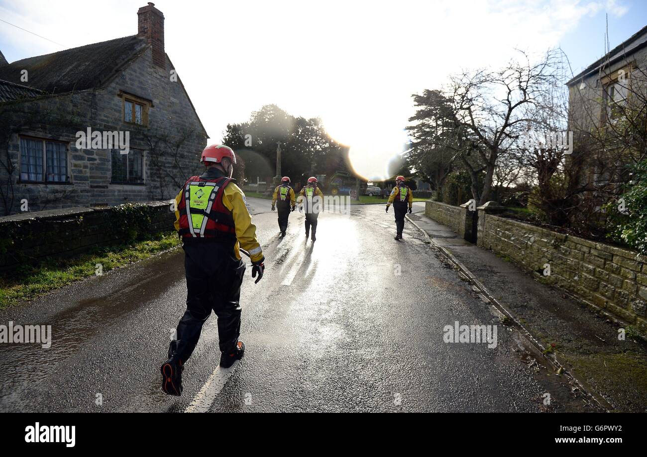 Police underwater search unit hi-res stock photography and images - Alamy