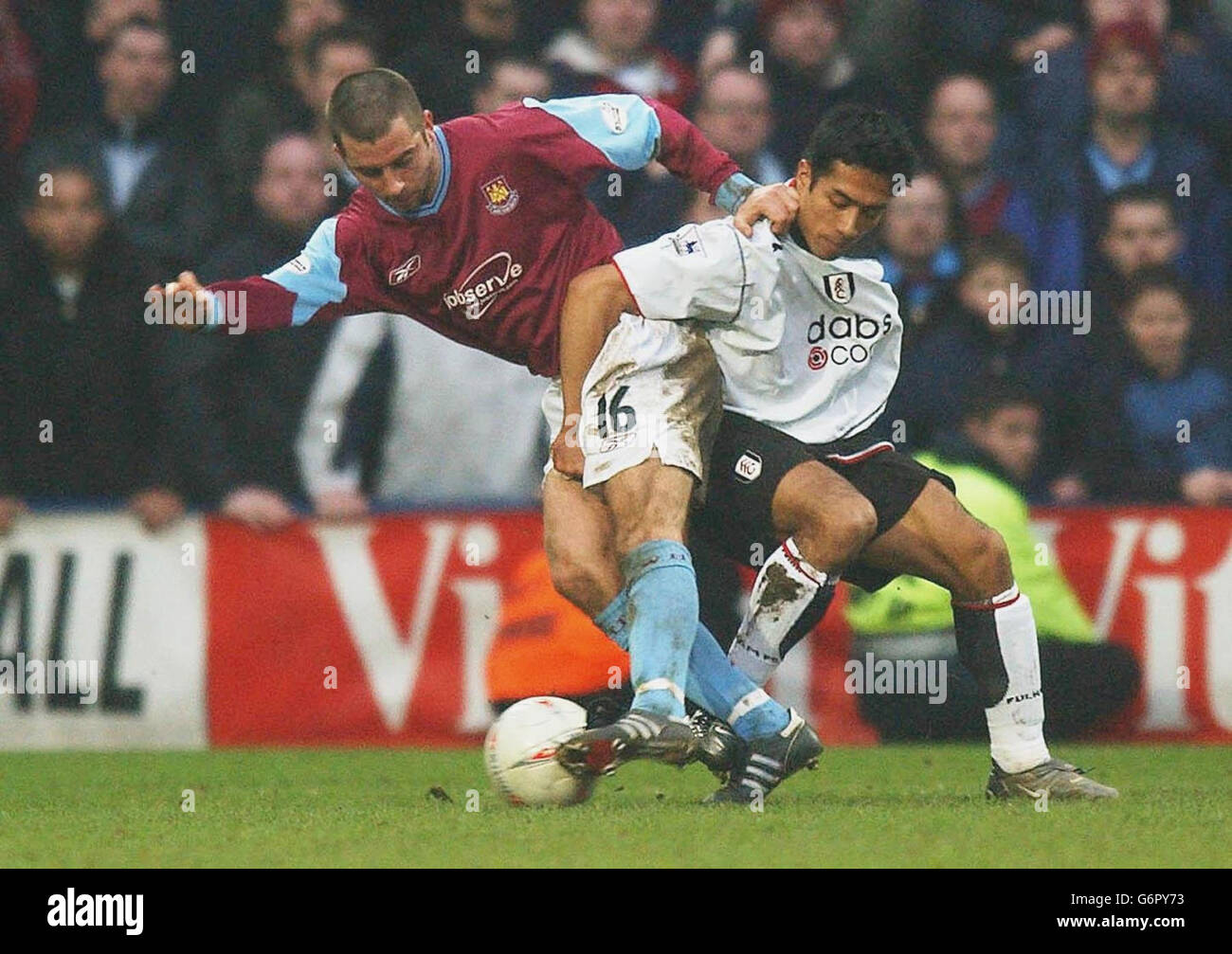 Sport football action kevin horlock hi-res stock photography and images ...