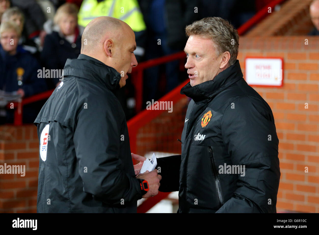 Howard webb manchester united hi-res stock photography and images - Alamy