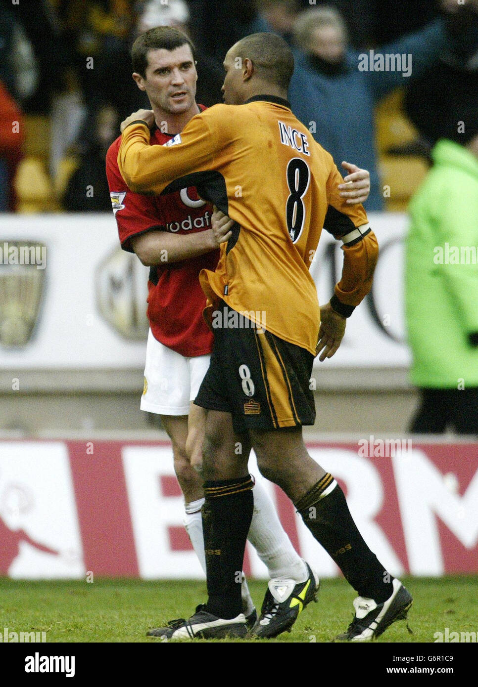 Roy keane after the match hi-res stock photography and images - Alamy