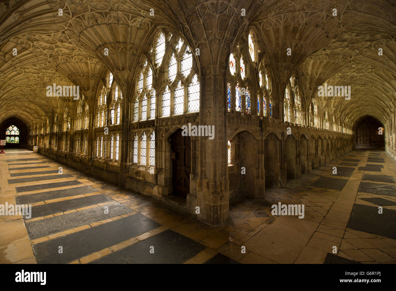 Gloucester cathedral cloisters hi-res stock photography and images - Alamy