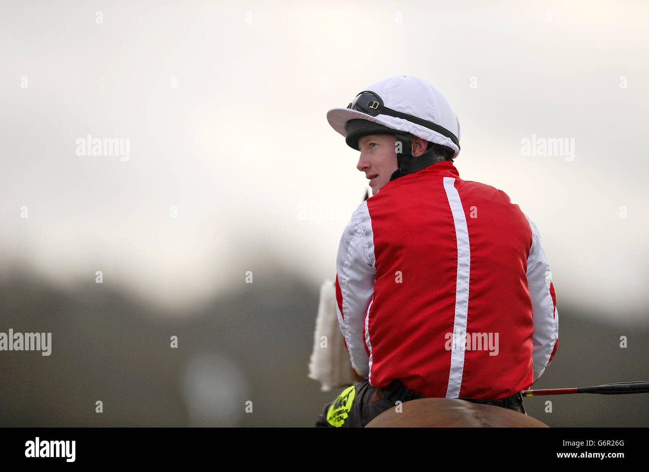 Horse Racing - Lingfield Park. William Carson, jockey Stock Photo - Alamy