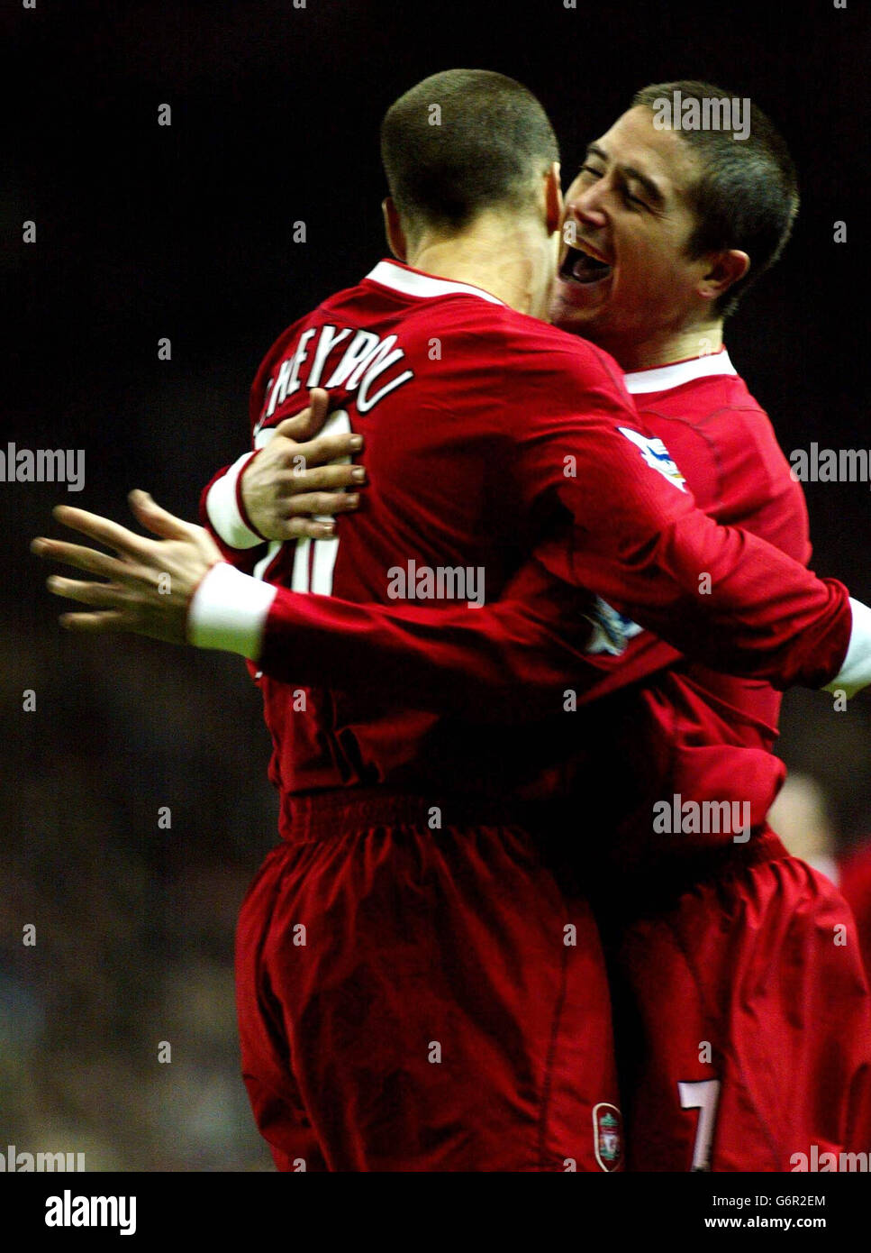 Liverpool's Bruno Cheyrou (left) celebrates with Harry Kewell after ...