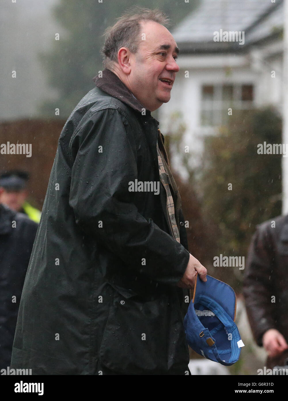 First Minister Alex Salmond marches with fishermen before sipping some ...