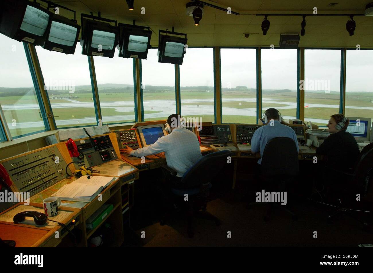 An air traffic controller at Glasgow Airport Stock Photo - Alamy