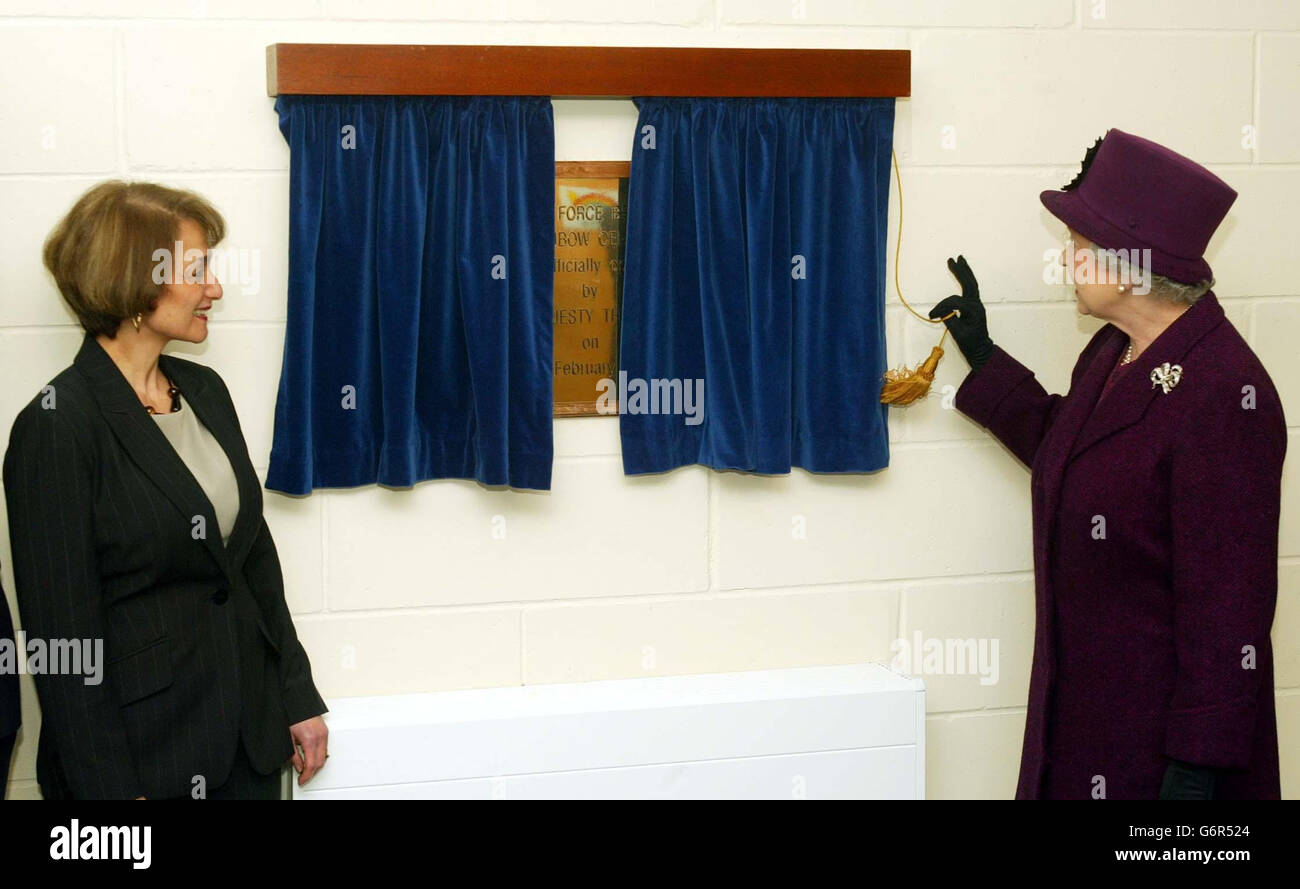 Queen visit raf marham hi-res stock photography and images - Alamy