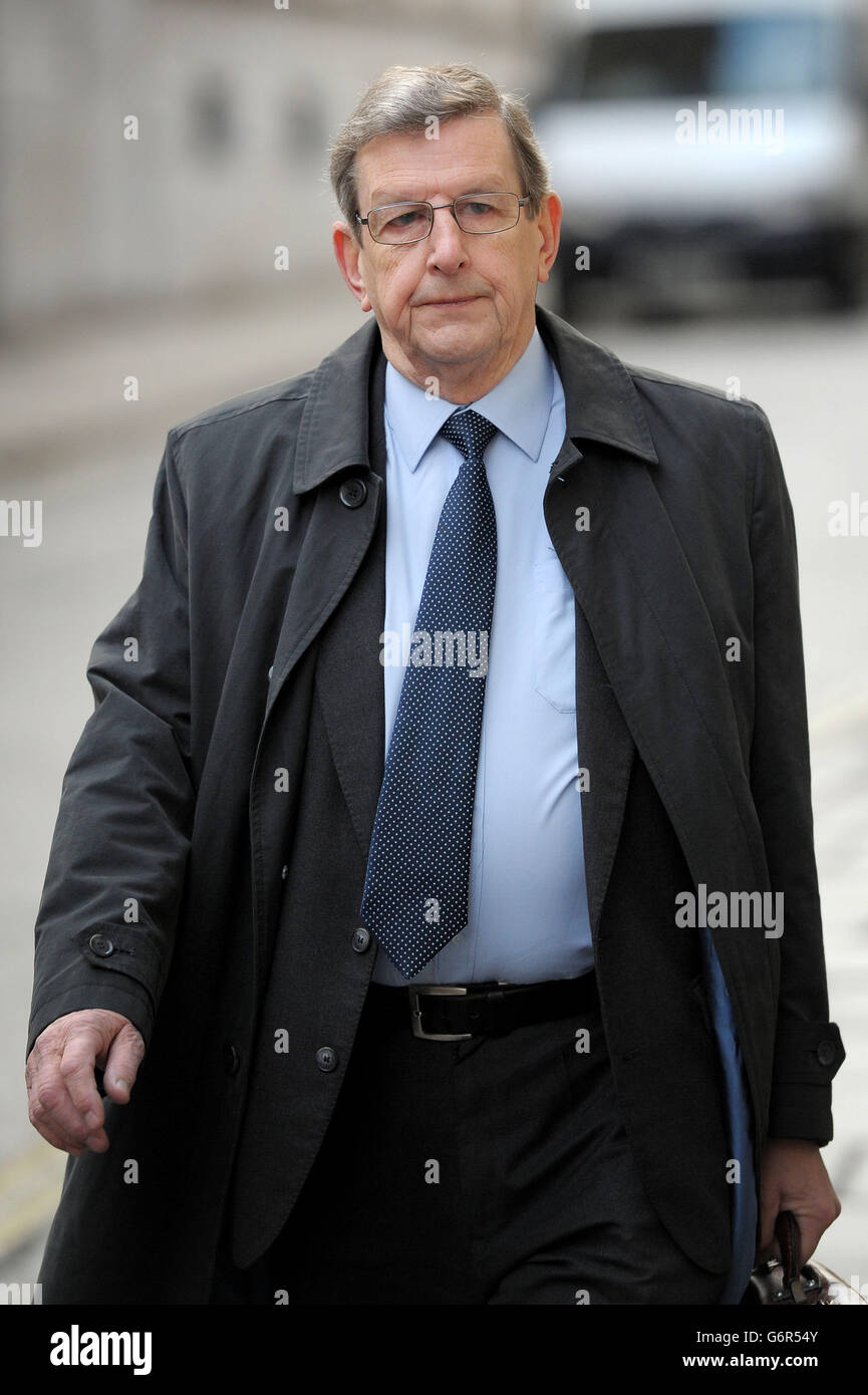 Courts wills hi-res stock photography and images - Alamy