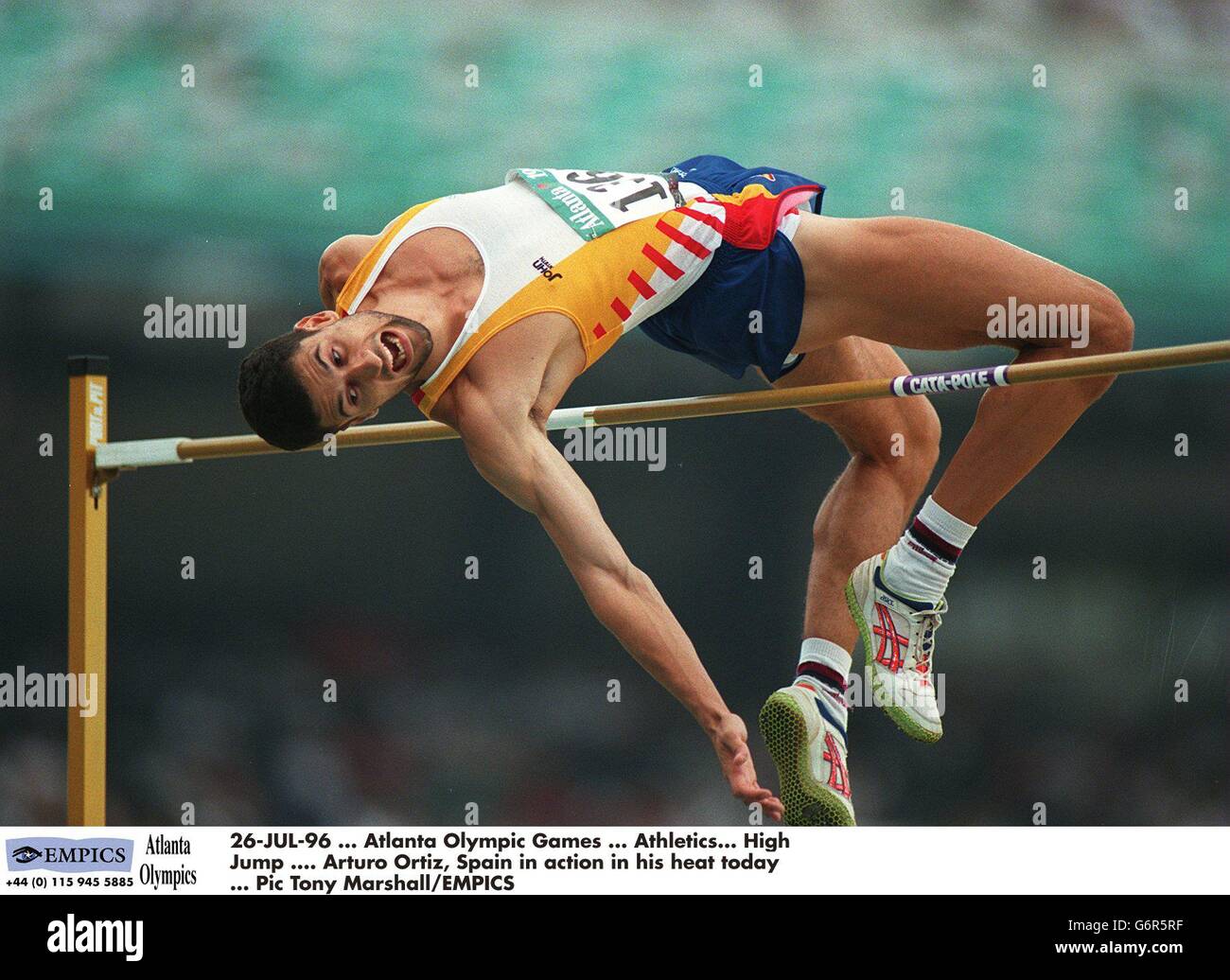 High jump arturo ortiz hi-res stock photography and images - Alamy