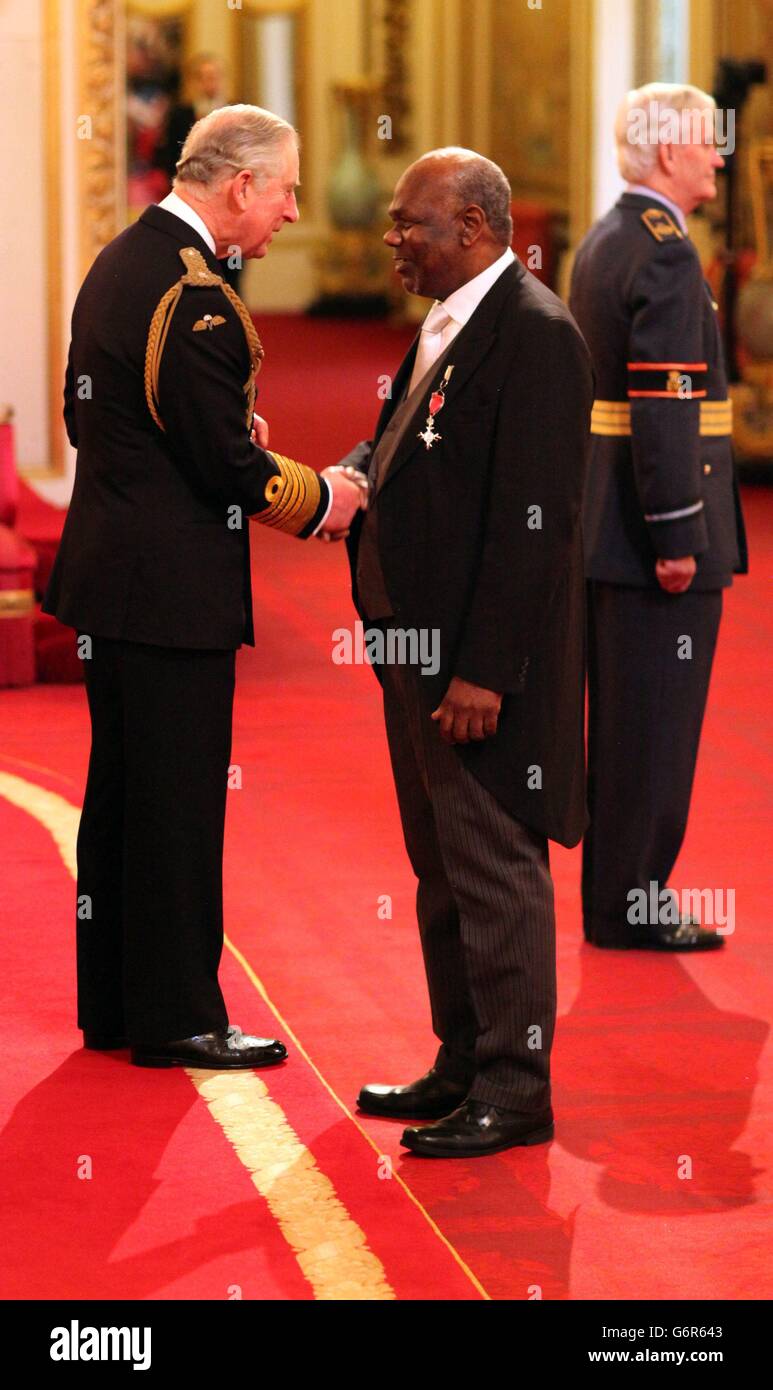 Lloyd newby made mbe prince wales investiture ceremony buckingham ...
