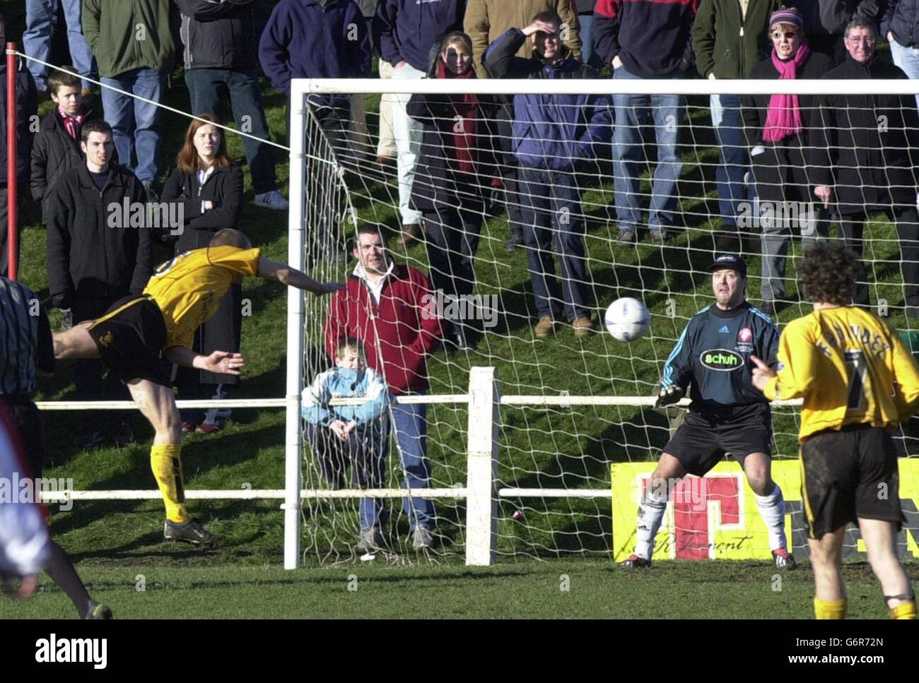 EDITORIAL USE ONLY: Livingston's Derek Lilley scores his team's first ...