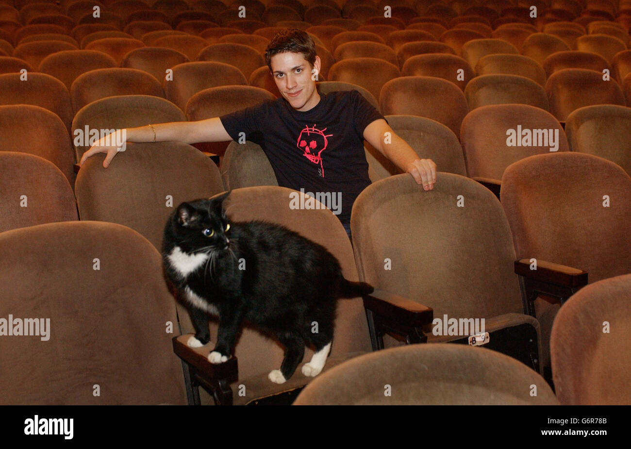 Albery theatre in central london hi-res stock photography and images ...