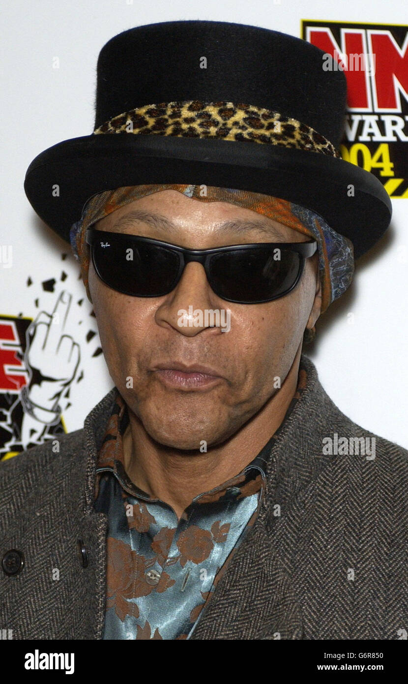 Singer Arthur Lee arrives for the NME Awards Stock Photo - Alamy