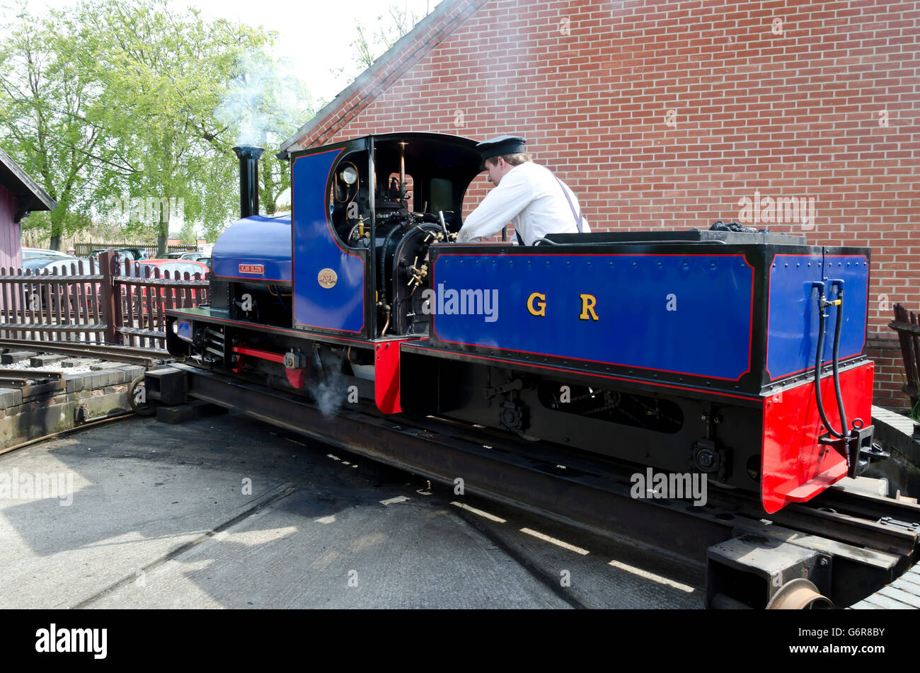 Narrow gauge saddle tank steam locomotive hi-res stock photography and ...