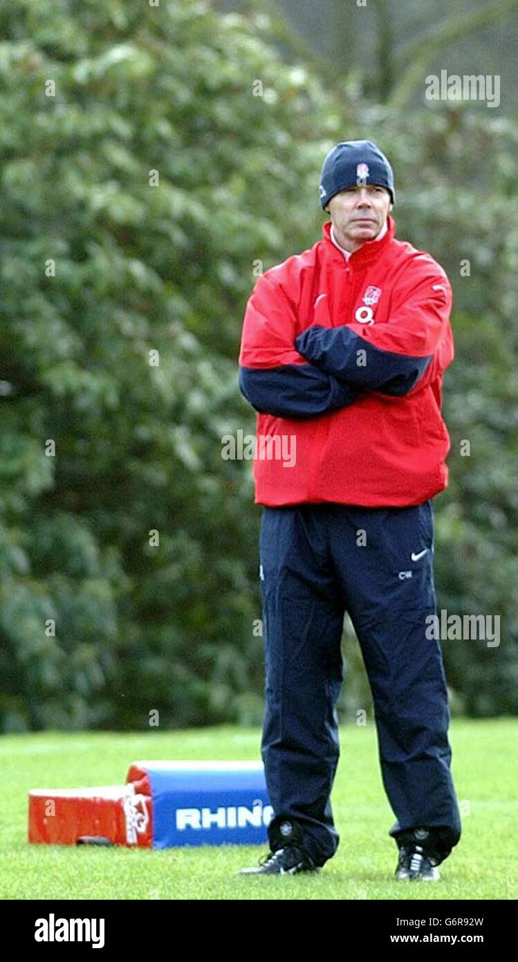England coach Sir Clive Woodward watches his squad during England rugby ...