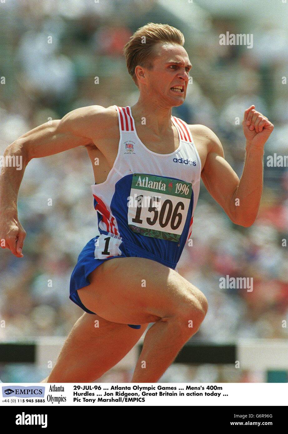 Menss 400m hurdles hi-res stock photography and images - Alamy