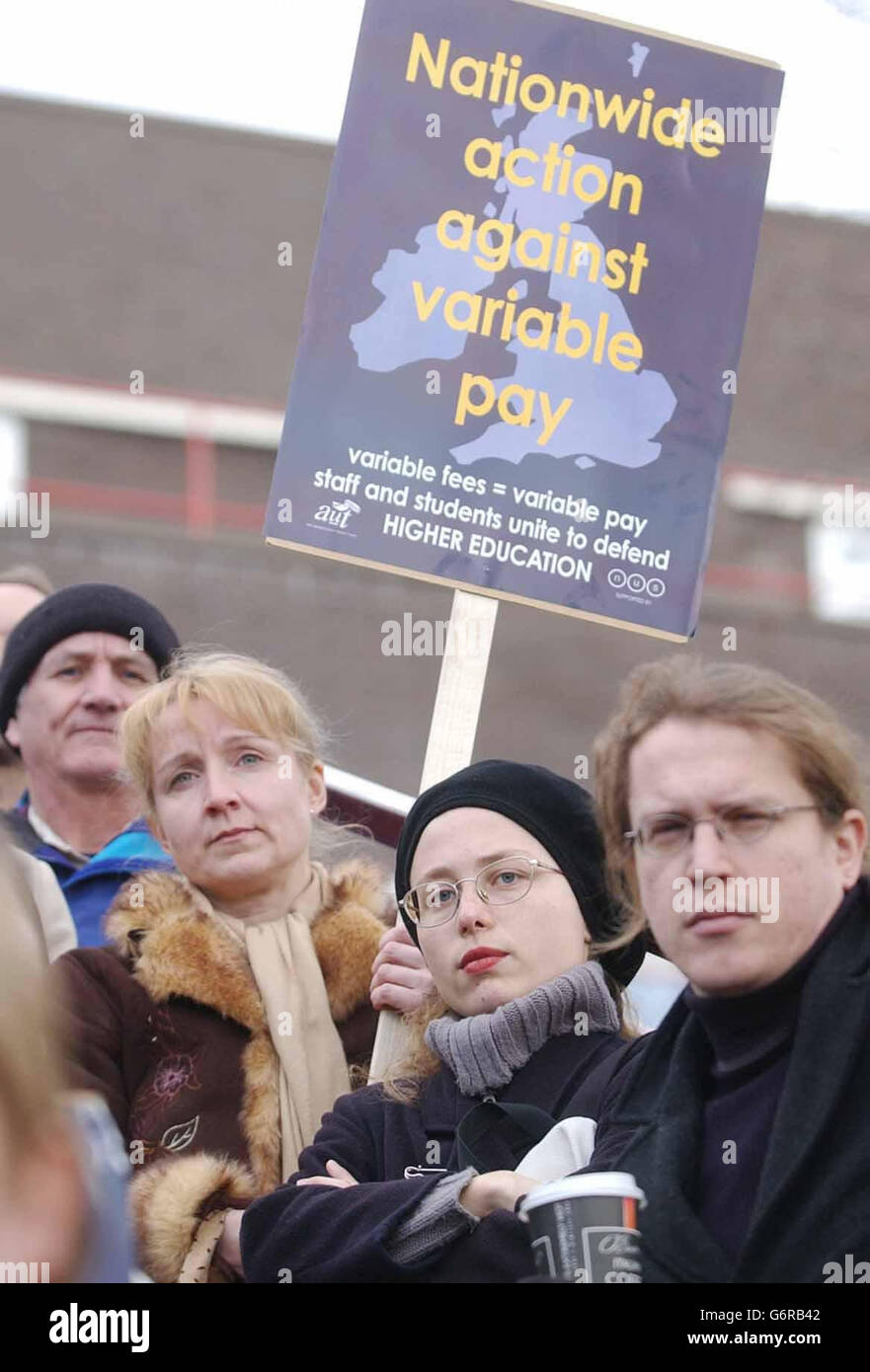 Campus university students protests hi-res stock photography and images ...