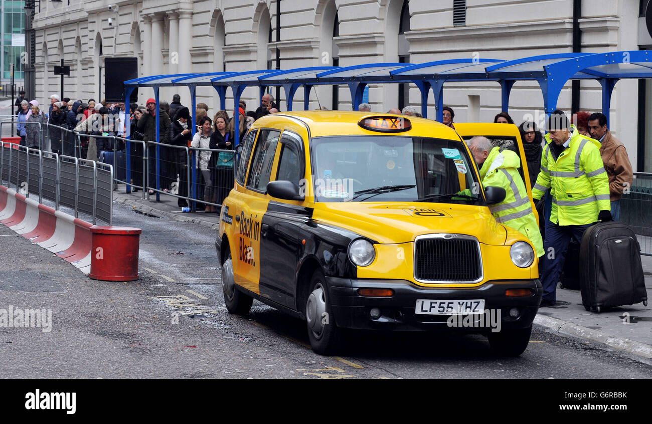 Roads busier than normal hi-res stock photography and images - Alamy