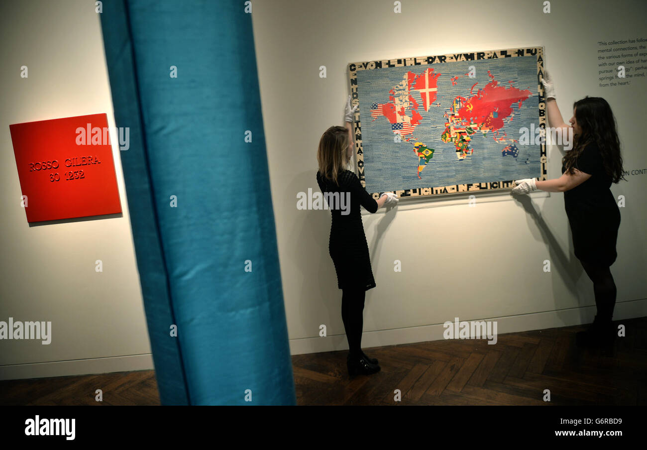 Employees pose hi-res stock photography and images - Alamy