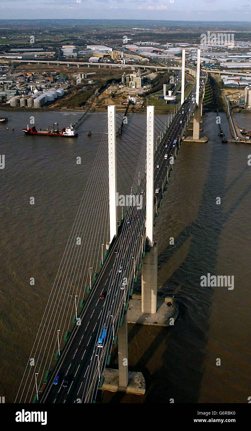Which joins essex and kent hi-res stock photography and images - Alamy