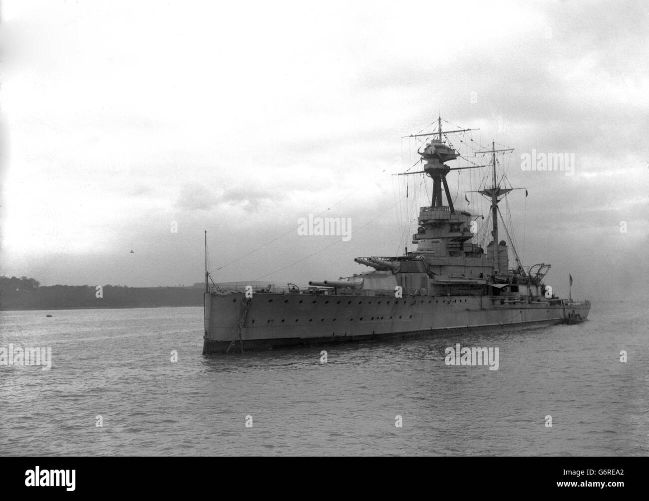 HMS REVENGE : 1919 Stock Photo - Alamy