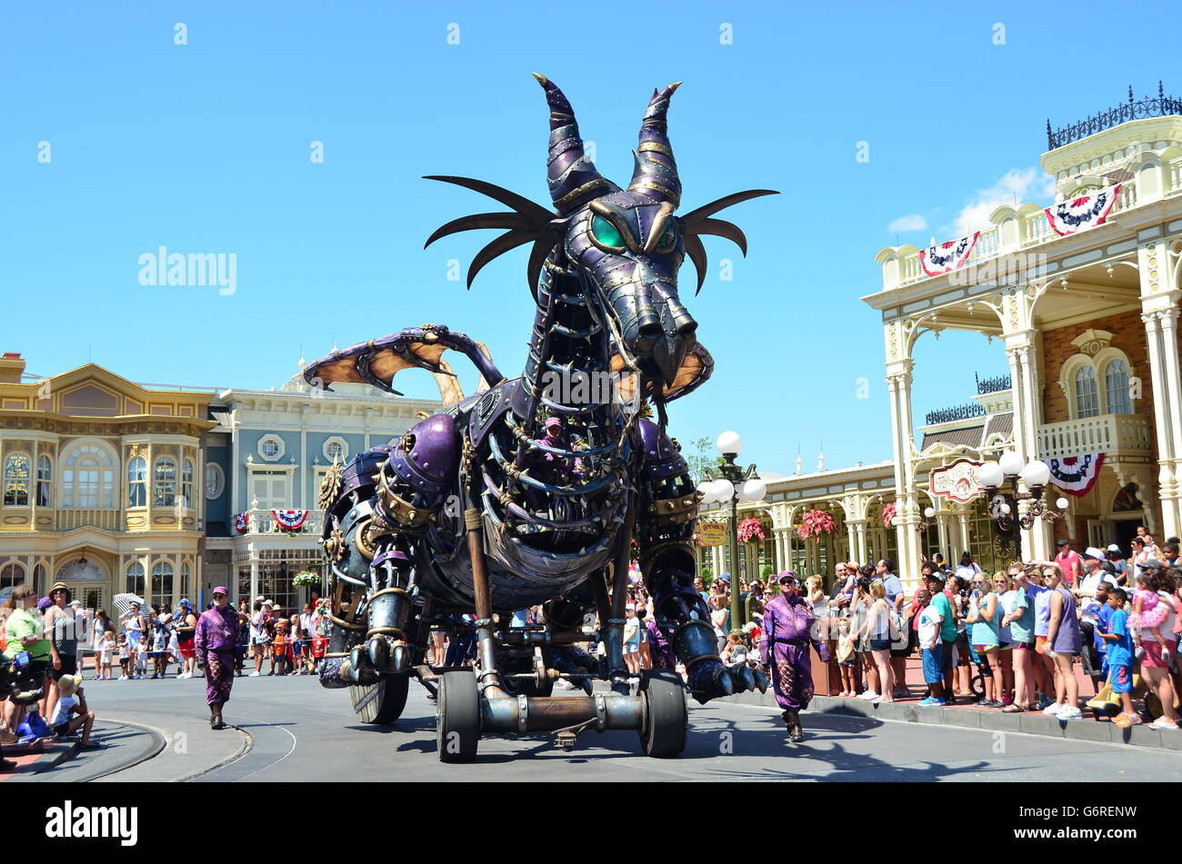 Dragon Maleficent at Disney's Flights of Fantasy Parade, Magic Kingdom ...
