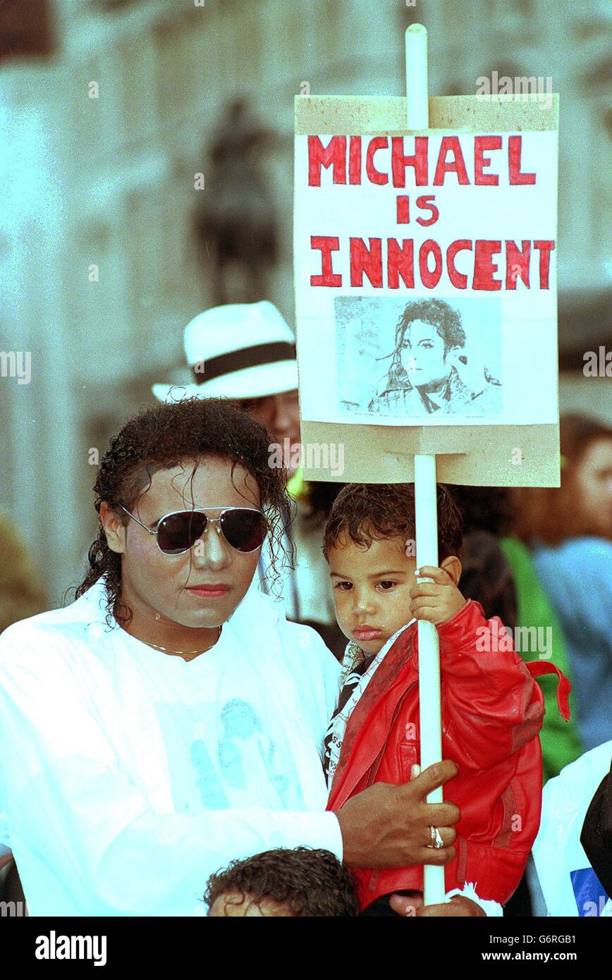 Michael Jackson supporters Stock Photo - Alamy