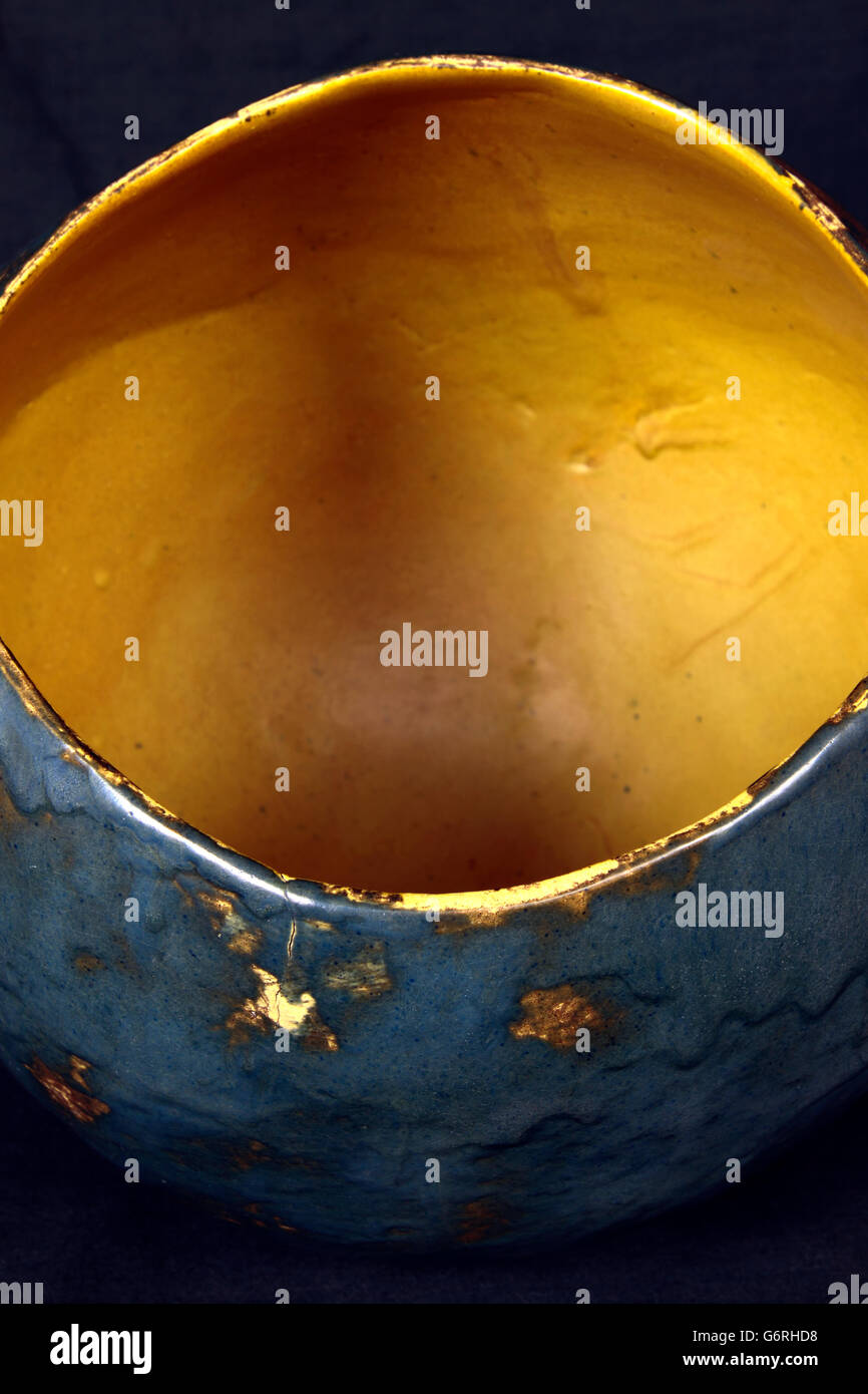 Earthenware ball pot hi-res stock photography and images - Alamy