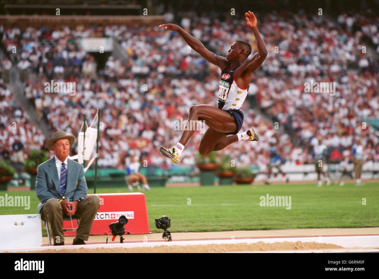 Atlanta Olympic Games ... Long Jump - Athletics Stock Photo - Alamy