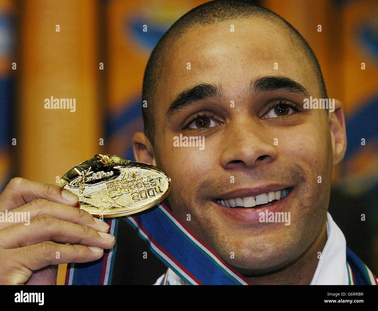 Gold medal 60m winner jason gardener hi-res stock photography and ...