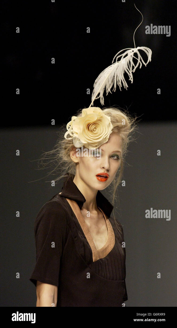 A model on the catwalk during the Arkadius Autumn/Winter 2004 ...